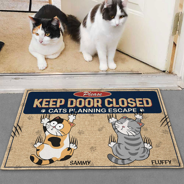 Keep Door Closed Cats Planning Escape - Personalized Doormat – Macorner