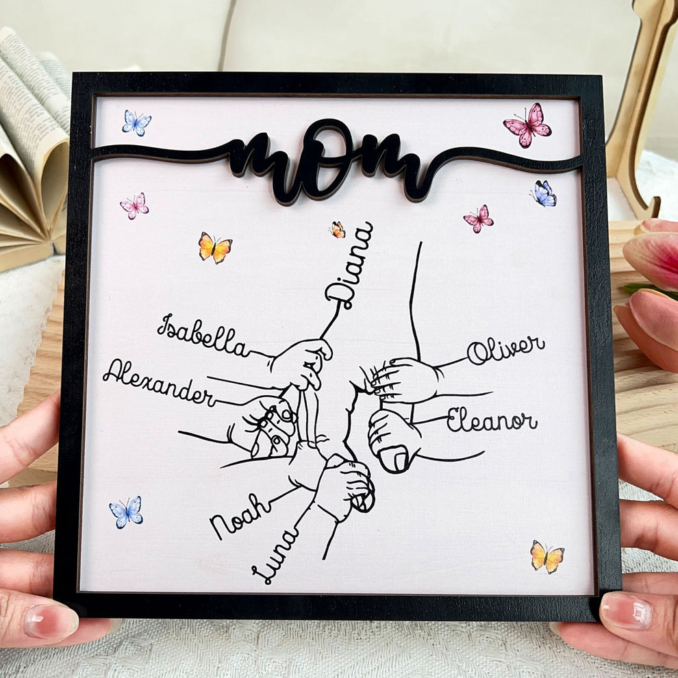Holding Mom's Hand - Personalized Wooden Plaque – Macorner